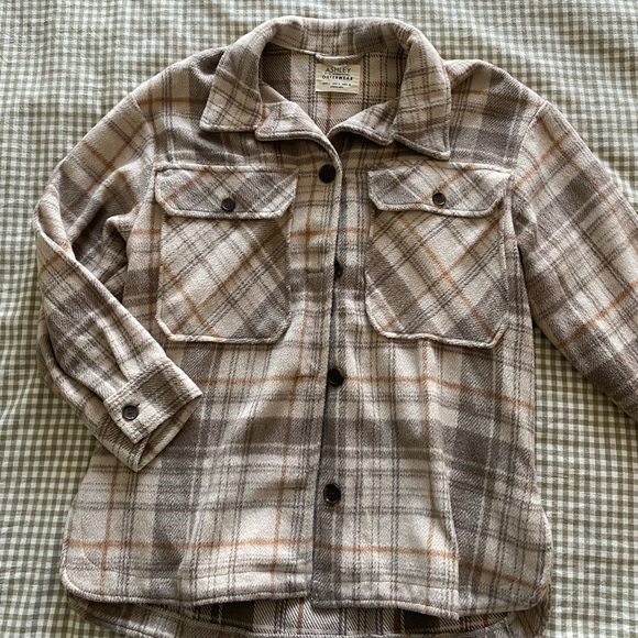 Ashley By 26 International | Jackets & Coats | Tan Plaid Shacket | Poshmark